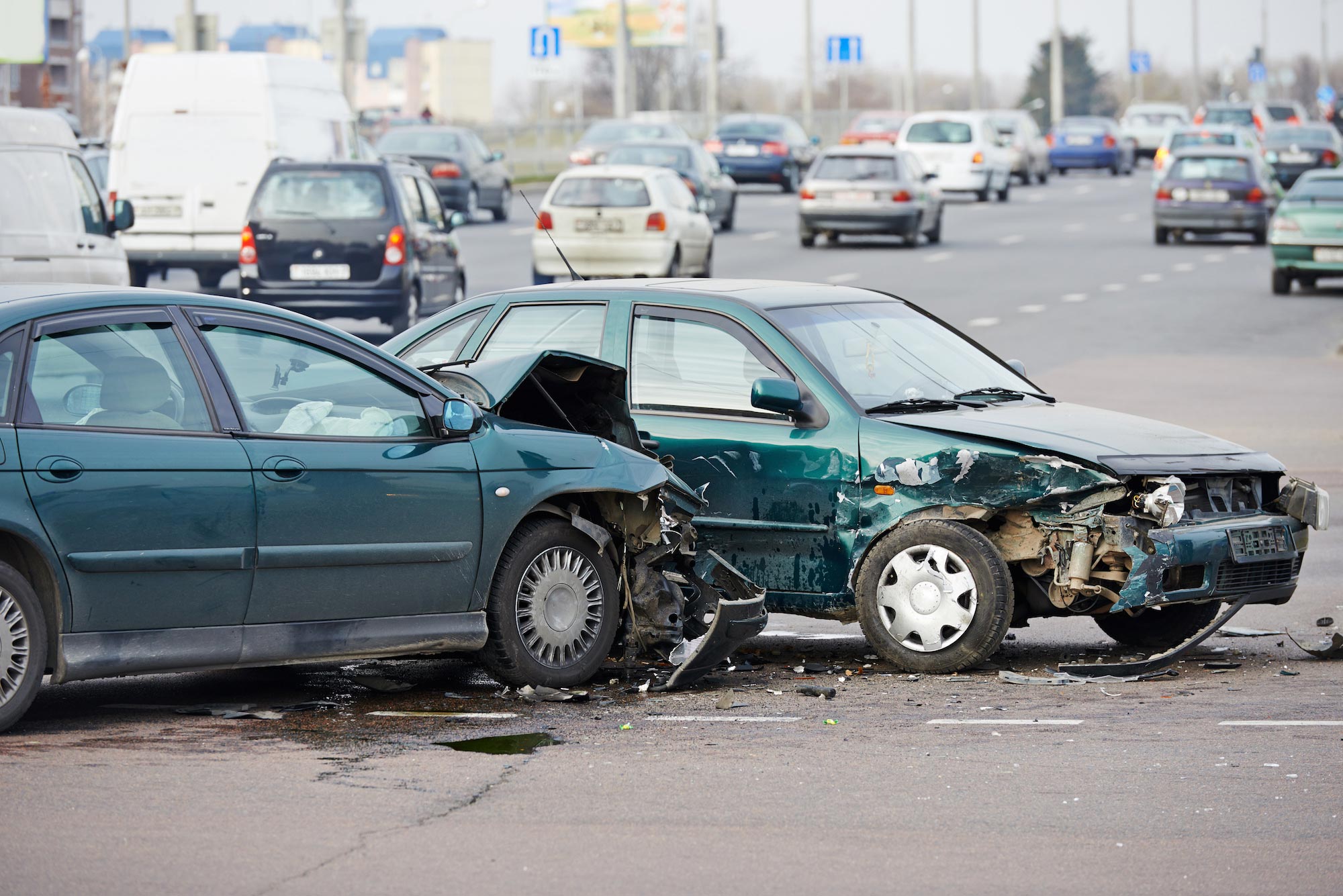 Who Has the Right of Way When Turning Left at an Intersection with ...